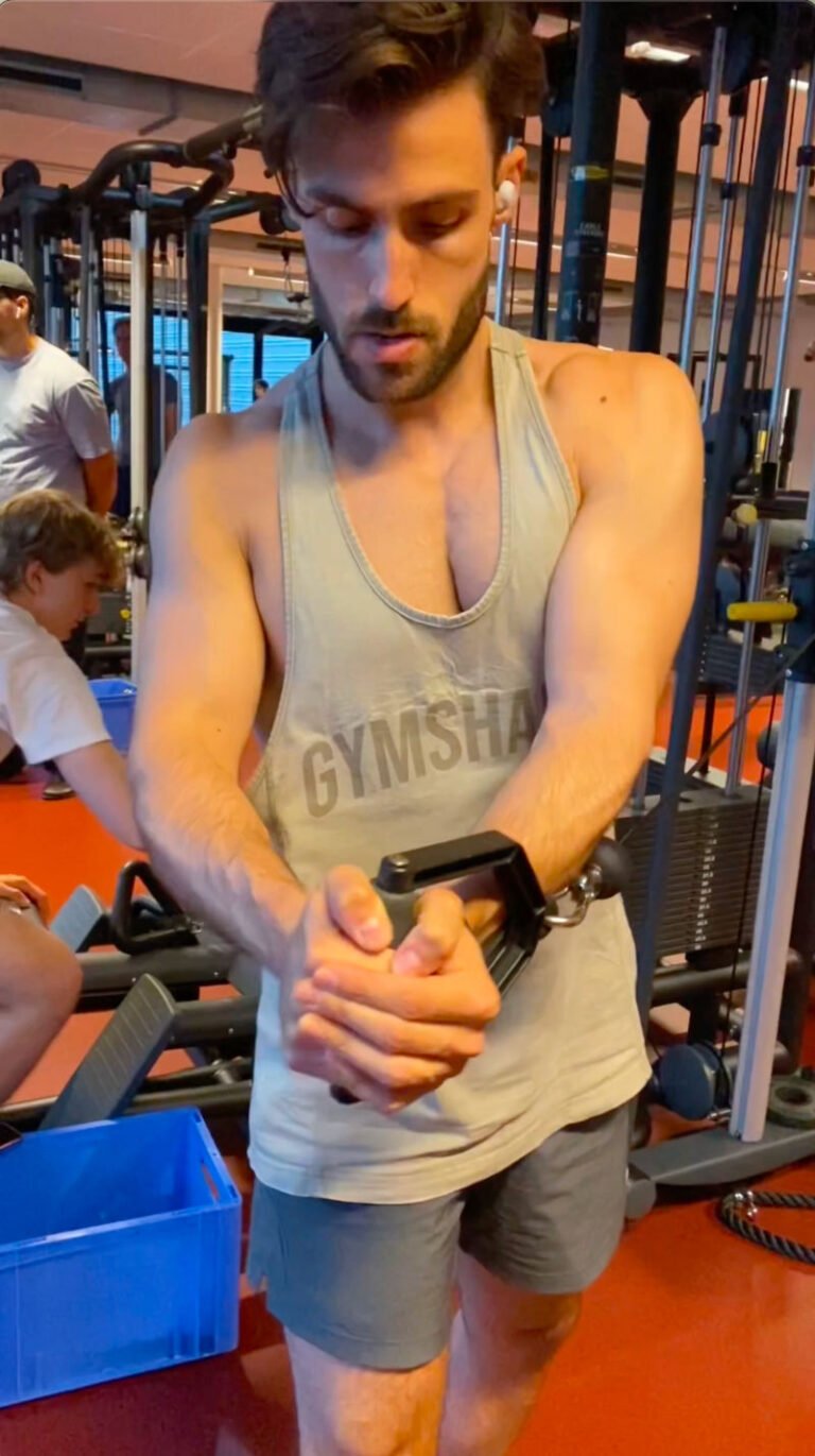 Cable Twists – Best Skinny Fat Resistance Exercise - Skinny Fat Science